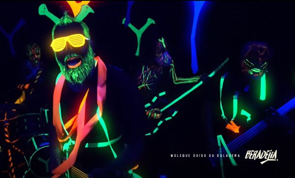 Moleque Doido da Baladeira é o novo Clipe da Banda Beradelia ...